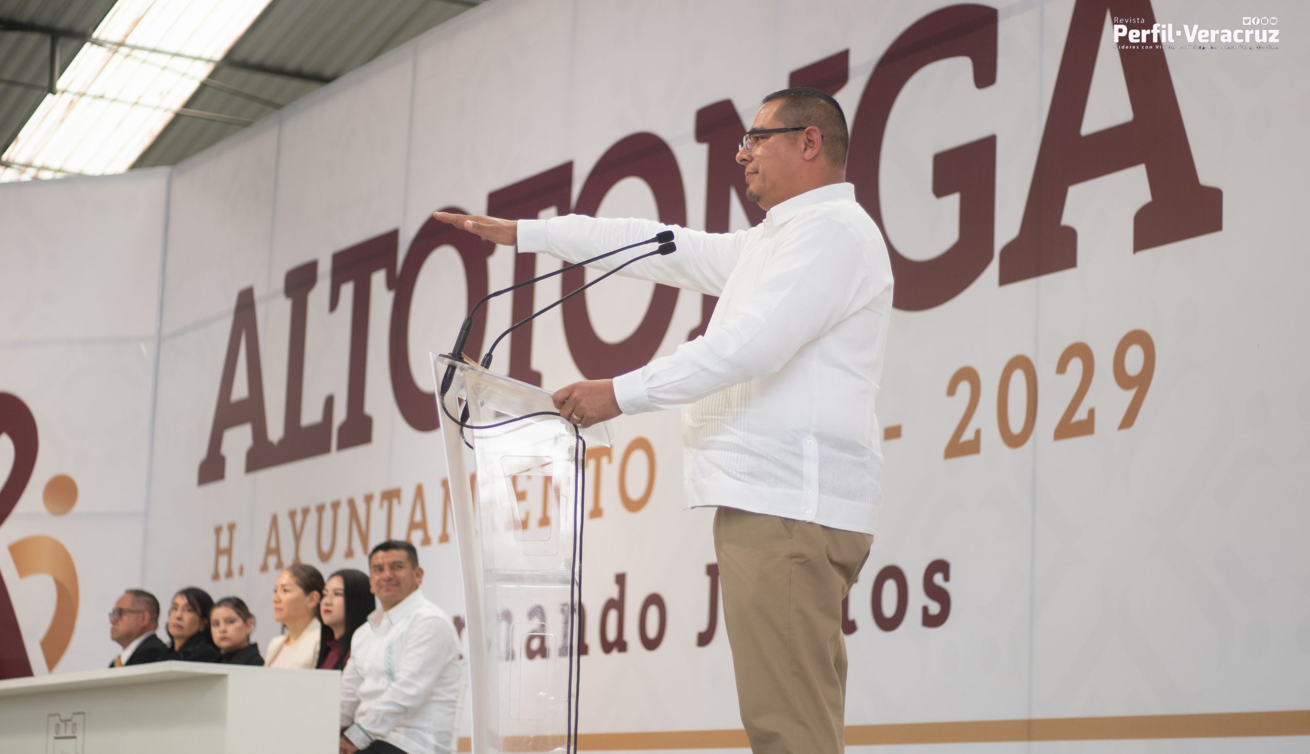 Arranca nueva etapa administrativa en Altotonga tras toma de protesta ...